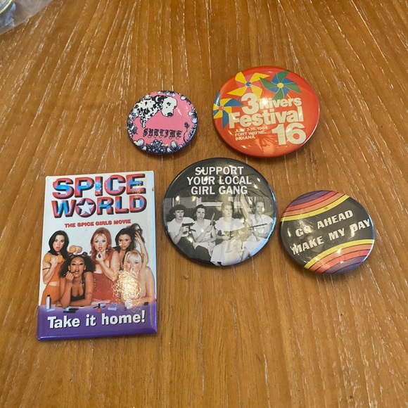Vintage | Accessories | Lot Of Vintage Collectible Buttons Pins Sold As A Set Sublime Spice ...